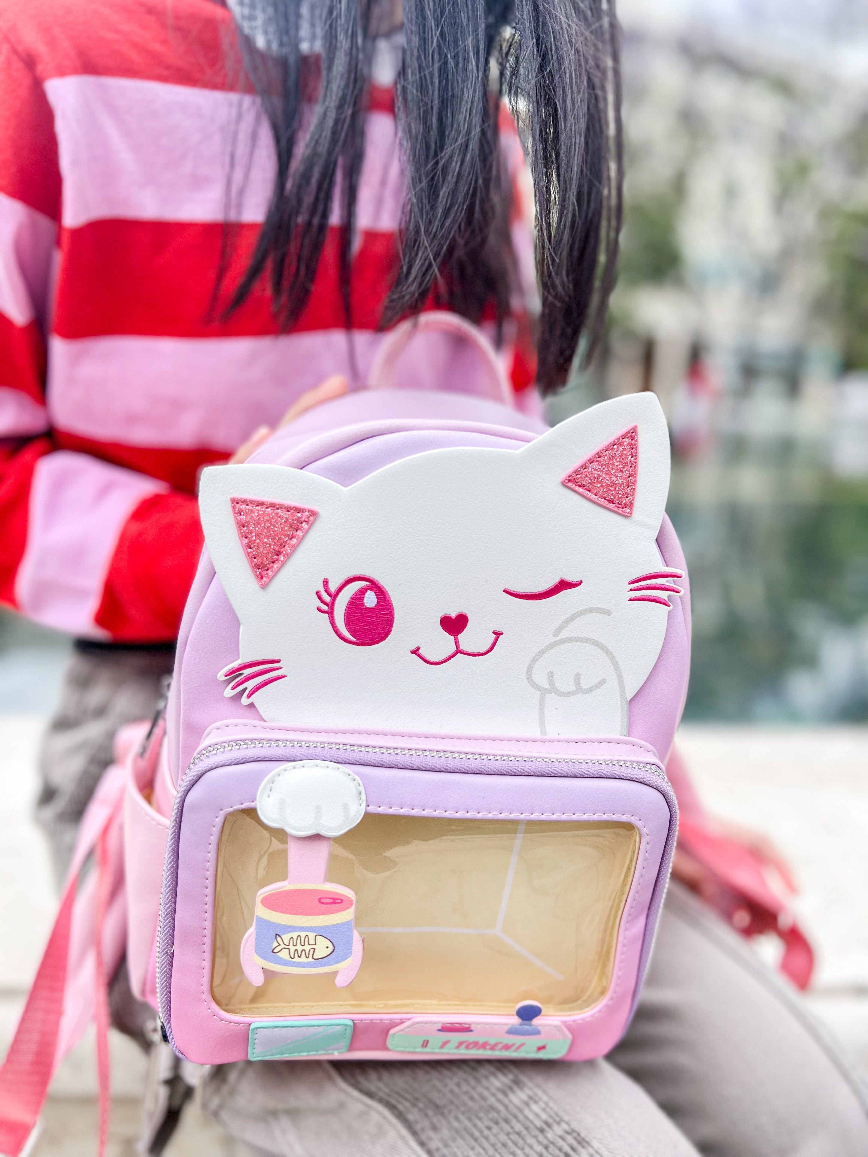 Claw Machine Pin Collector Backpack - Friendly Kitty – Bewaltz
